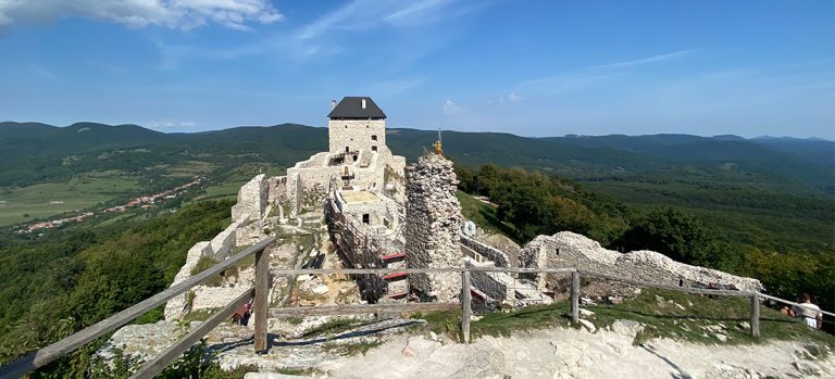 Várak / Várromok Magyarországon - Irány a természet